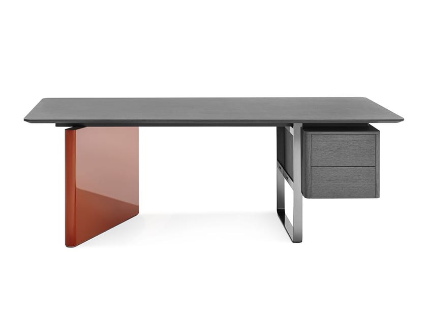 GATHER Writing desk By HC28