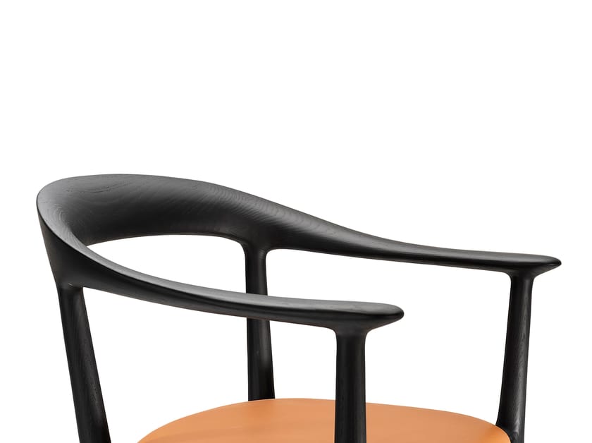 MEMORY Chair By HC28