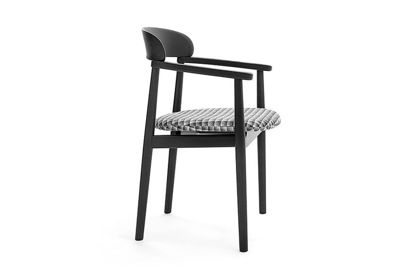 NOTCH Chair By HC28