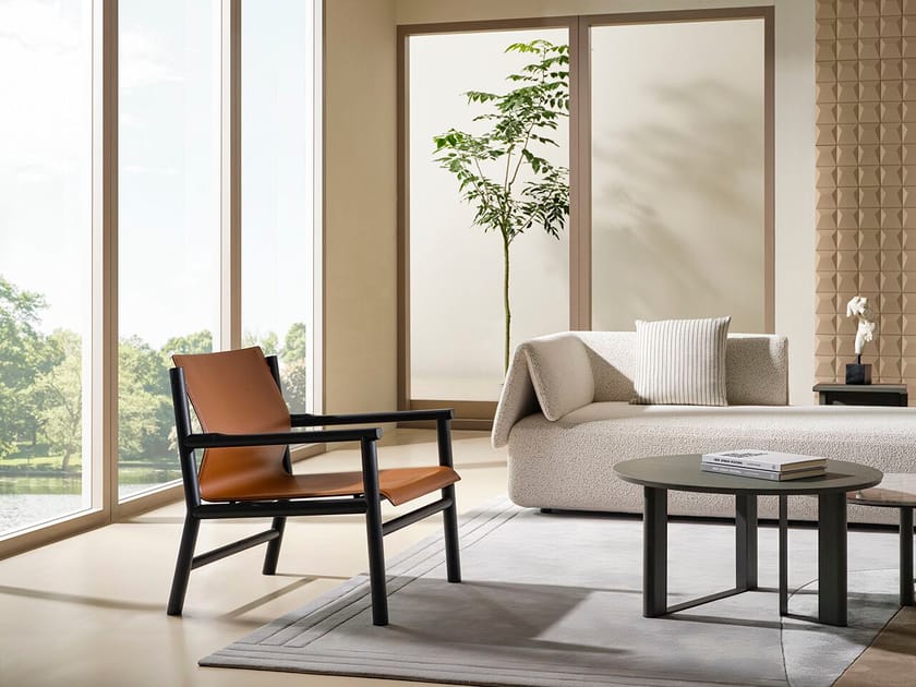 SIO Armchair By HC28