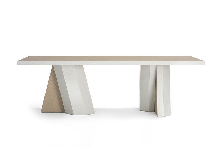 TAO Table By HC28