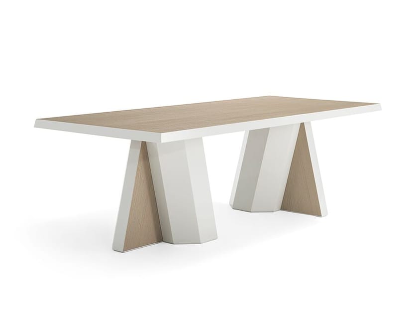 TAO Table By HC28