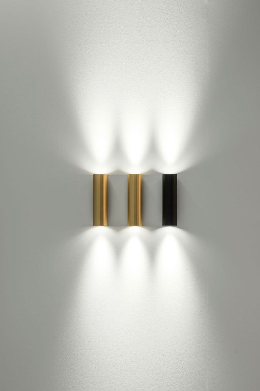 HEDRA W Hi wall light By Delta Light