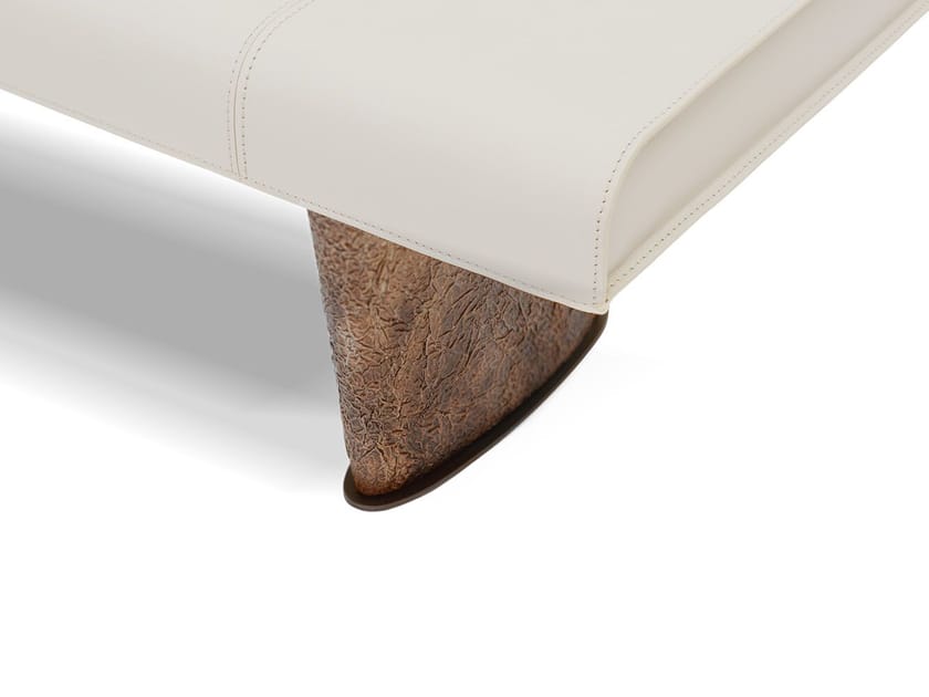 CHEOPE Tanned leather bench By HESSENTIA | Cornelio Cappellini