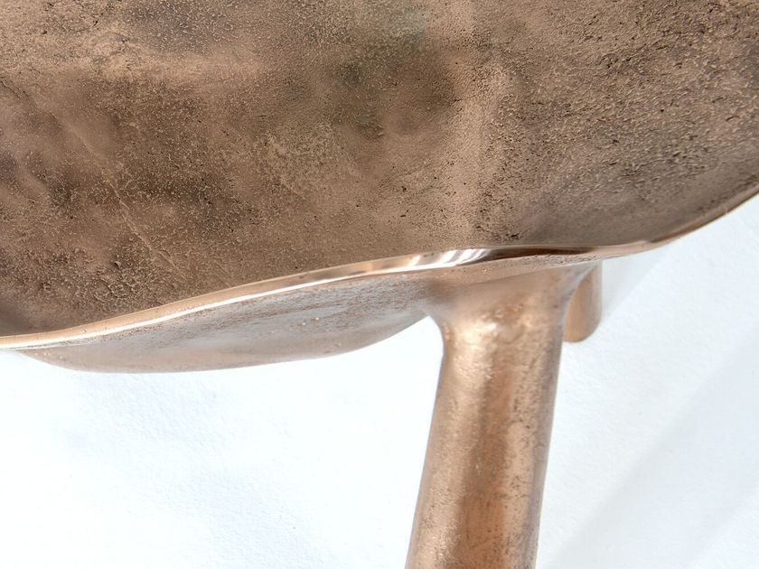 ICONIQUE Armchair By HESSENTIA | Cornelio Cappellini