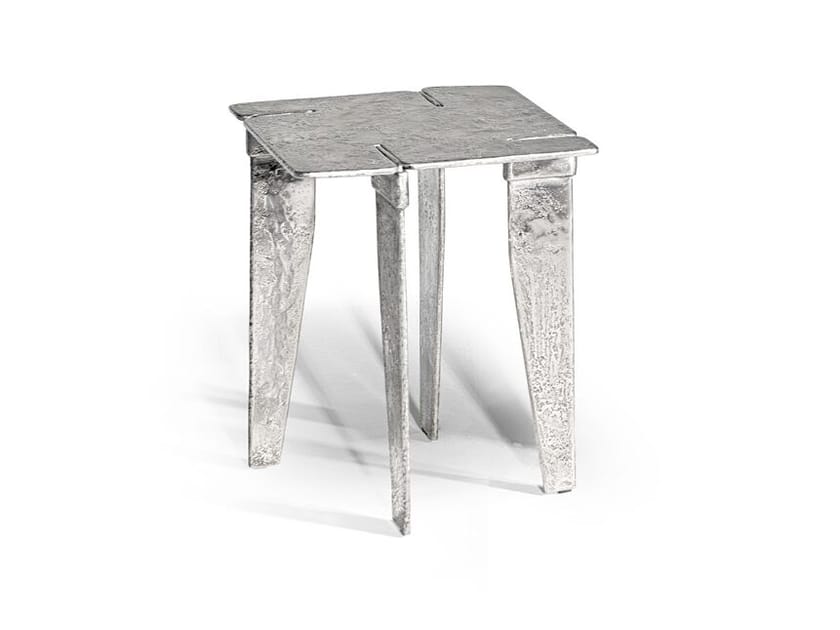 OVERLAP Square metal coffee table for living room By HESSENTIA ...