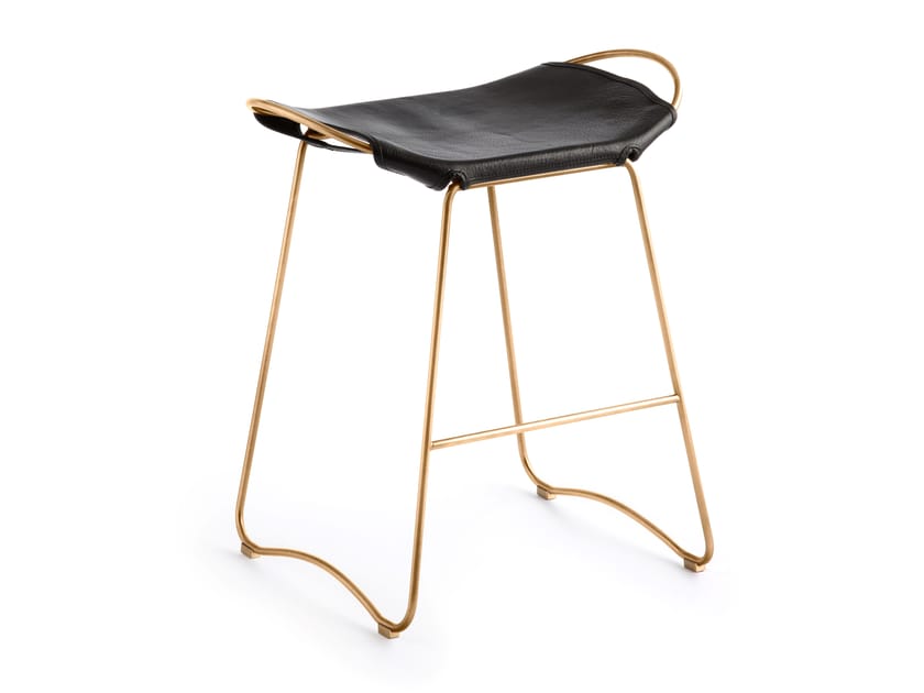 HUG COUNTER STOOL | Taburete Taburete patín de piel curtida By Jover+Valls