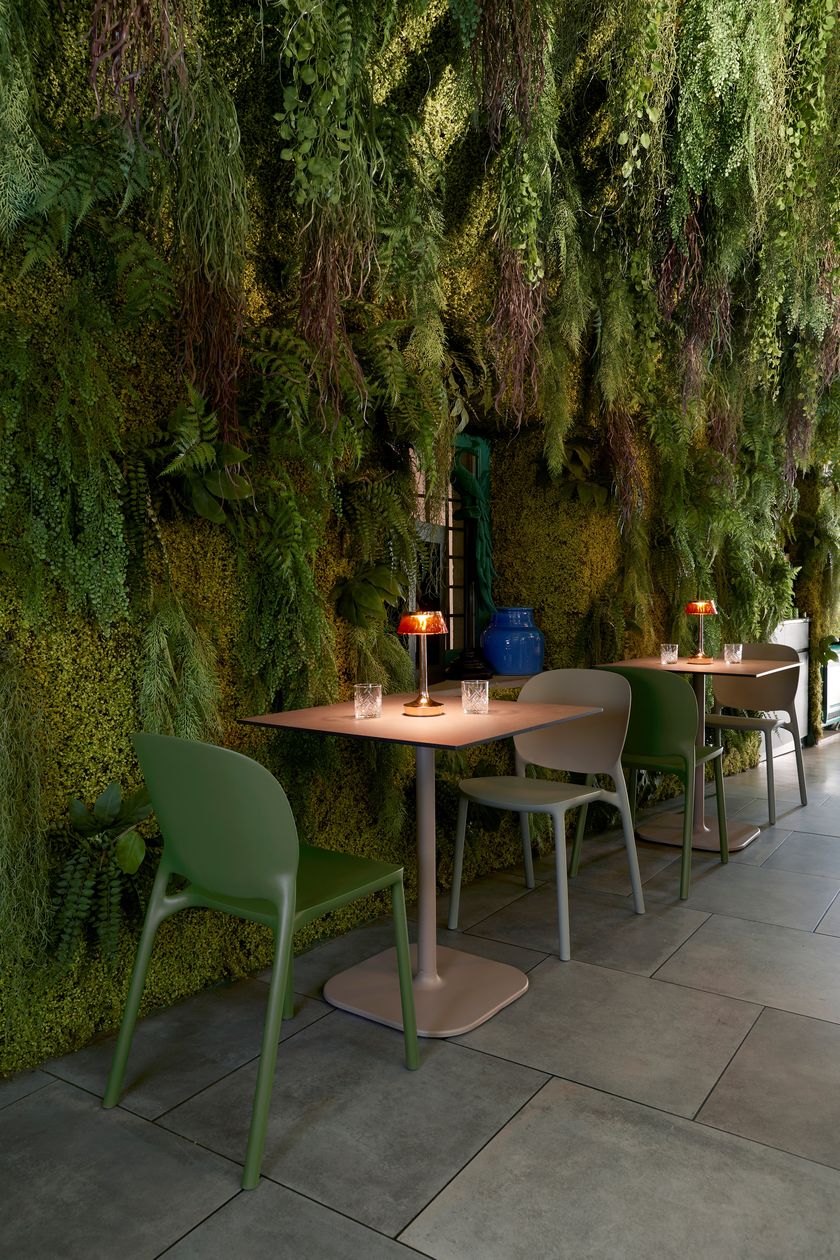 HUG Stackable polypropylene chair By SCAB DESIGN | design Meneghello ...