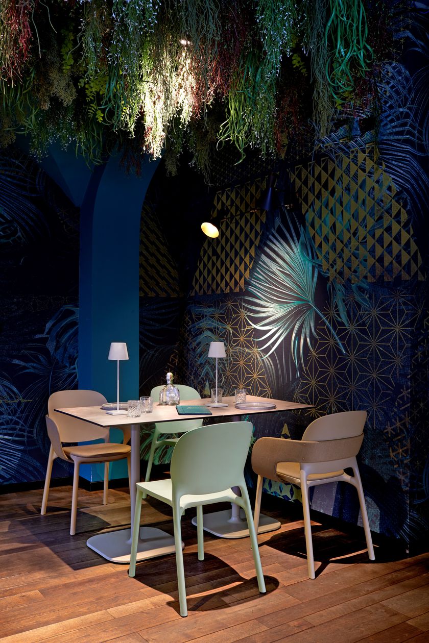 HUG Stackable polypropylene chair By SCAB DESIGN | design Meneghello ...