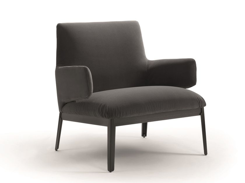 HUG | Easy chair By arflex design Claesson Koivisto Rune