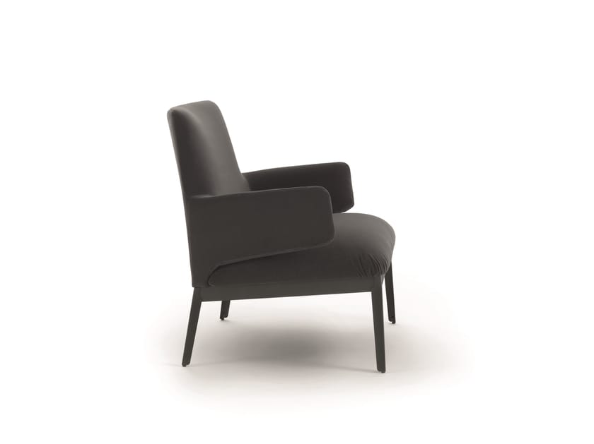 HUG LOW Fabric armchair with armrests By arflex | design Claesson ...