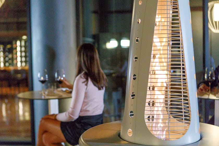 HUGFIRE PRO Outdoor heater By Focotto | design Riccardo Diotallevi