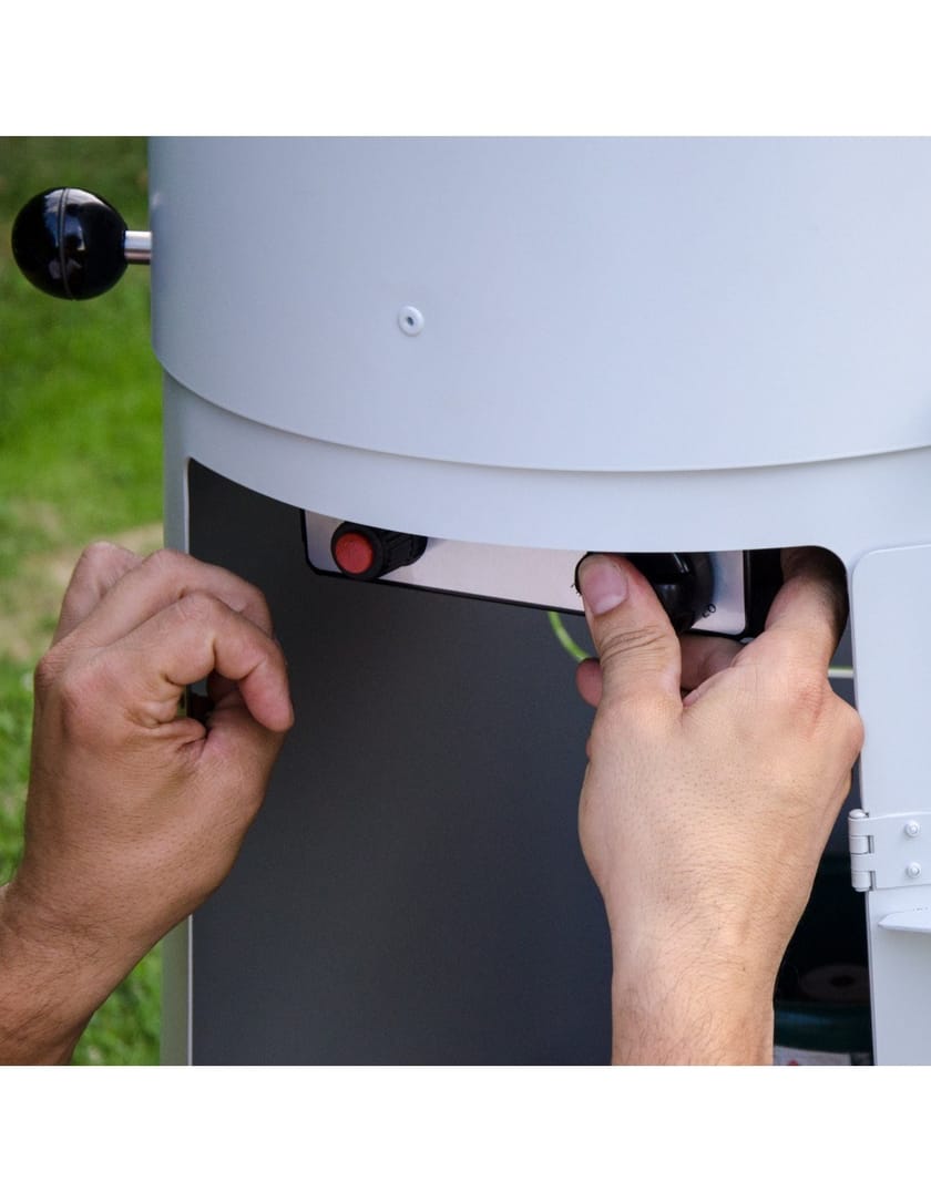 HUGFIRE PRO Outdoor heater By Focotto | design Riccardo Diotallevi