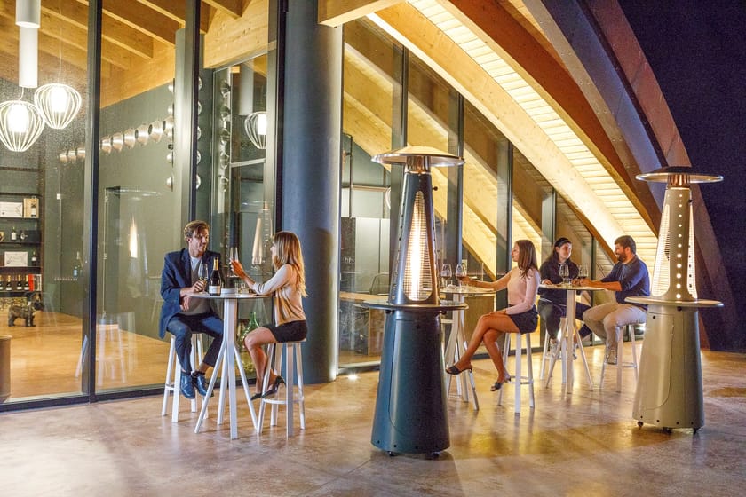 HUGFIRE PRO Outdoor heater By Focotto | design Riccardo Diotallevi