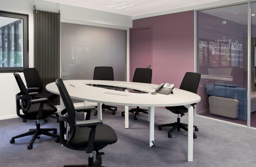 EPURE Meeting table By Haworth