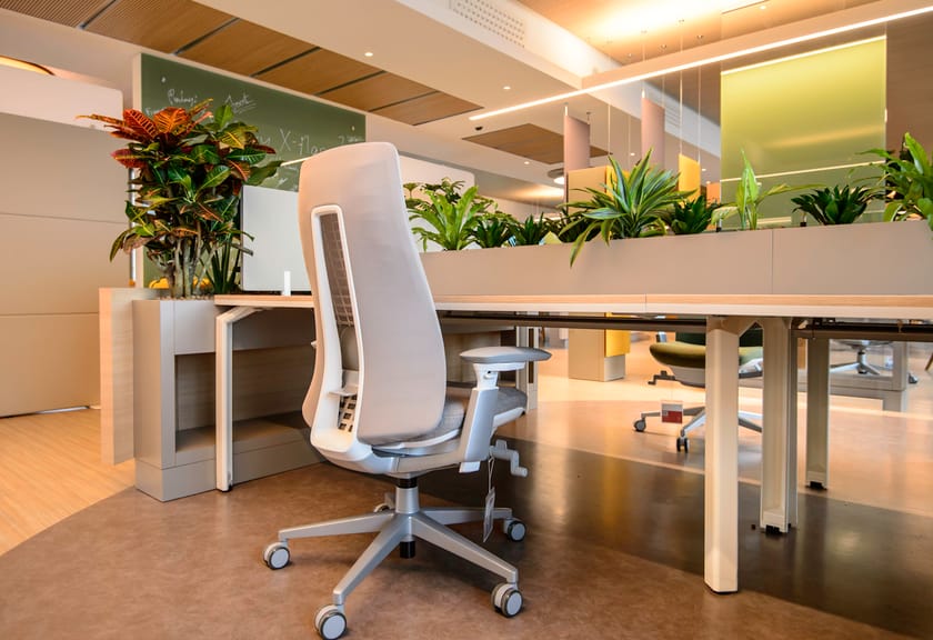 EPURE Office desk By Haworth