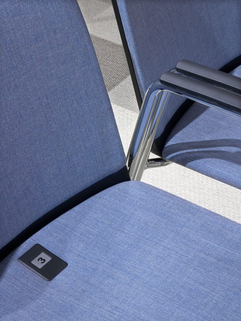 LIVELY VISITOR Training chair By Haworth