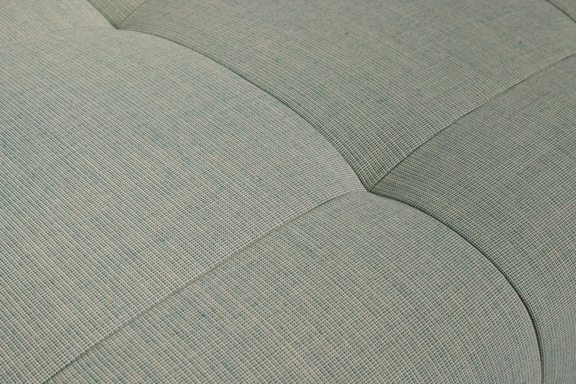 QUILTON LIFT OTTOMAN Pouf By Hay