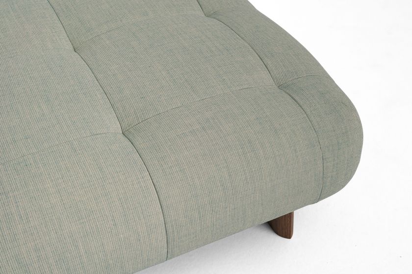 QUILTON LIFT OTTOMAN Pouf By Hay