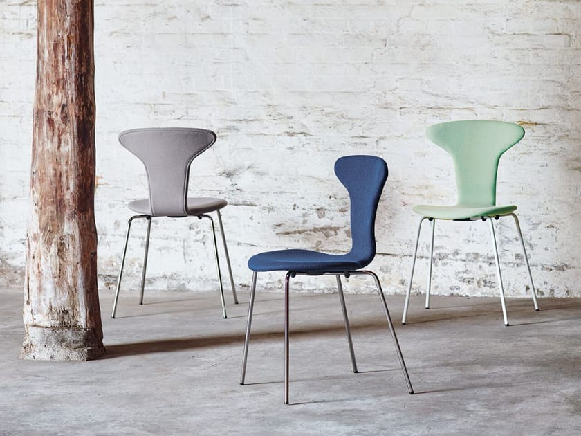 MUNKEGAARD CHAIR Stackable leather chair By Howe | design Arne Jacobsen