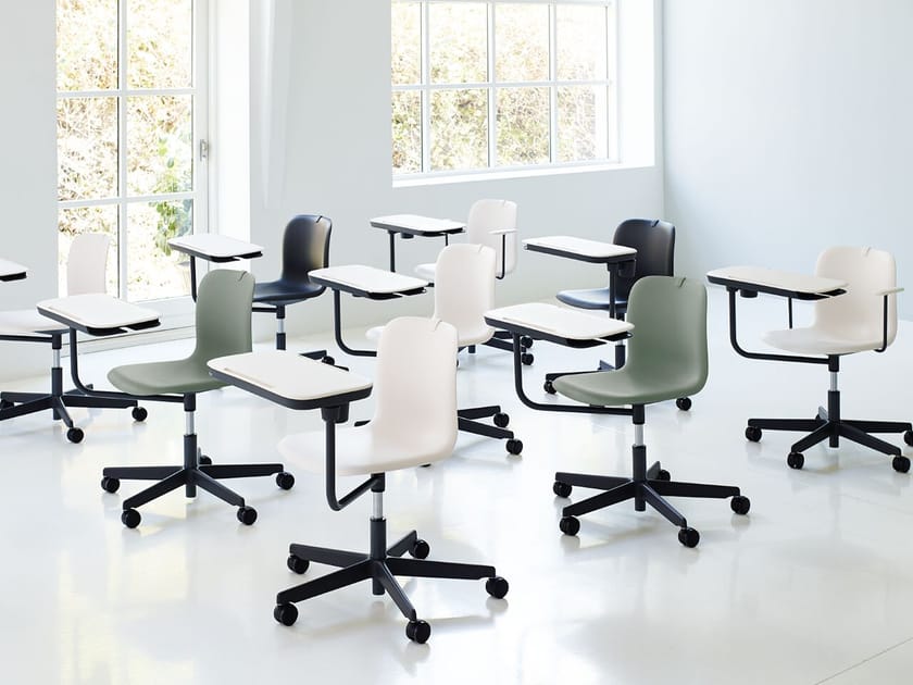 SIXE LEARN Training chair with armrests with 5-spoke base By Howe ...