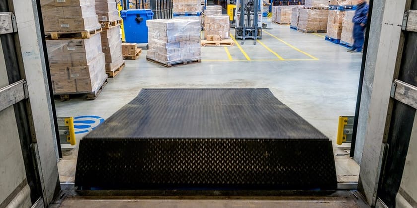 Loading ramp Hydraulic swing lip dock levellers By ASSA ABLOY