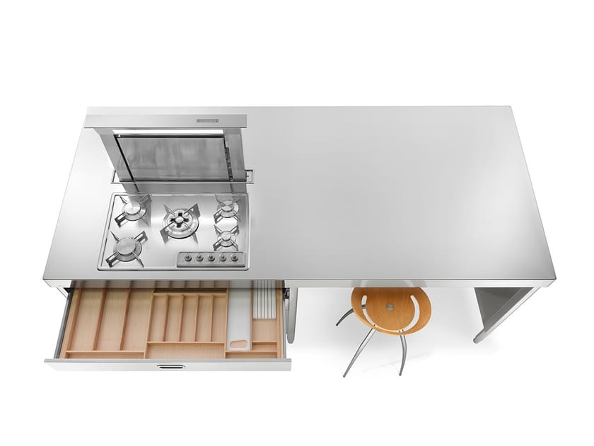 IC250-C120+SNACK/1 kitchen unit By ALPES-INOX design Nico Moretto