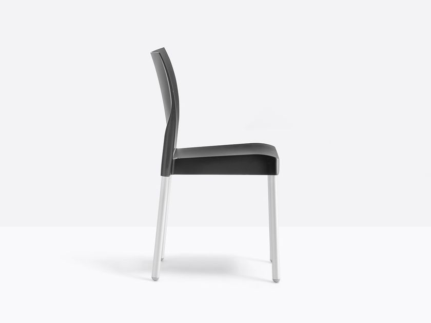 ICE 800 By PEDRALI design Claudio Dondoli, Marco Pocci