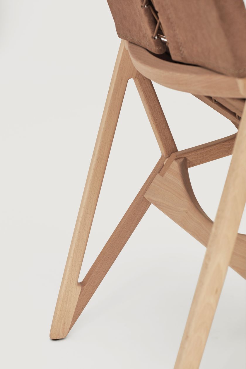 Poltrona in pelle con braccioli ICONICA 245P By Capdell design Gabriel ...