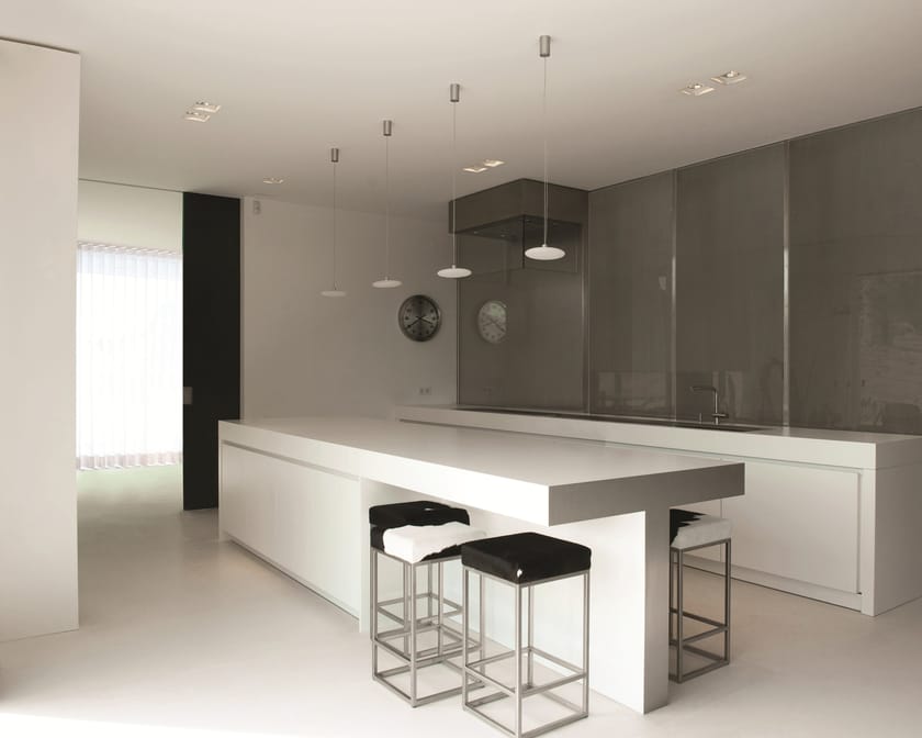 Lacquered kitchen with island IGLOO PROG.015 By Strato Cucine
