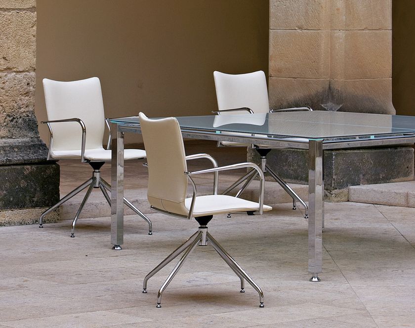 IKARA | Visitor's chair By ACTIU design Lledó & Campos