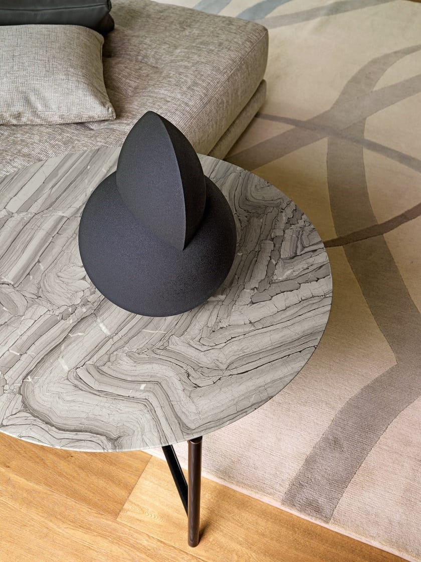 IKO Marble coffee table By Flou