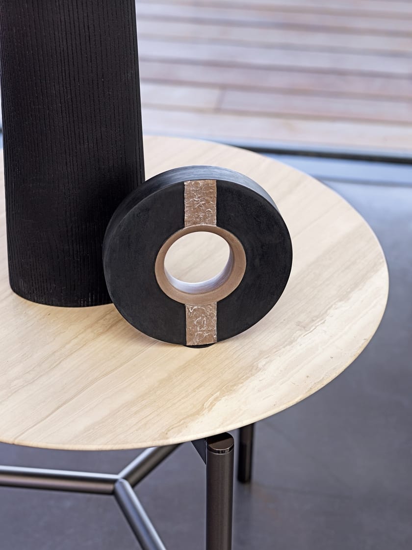 IKO Marble coffee table By Flou