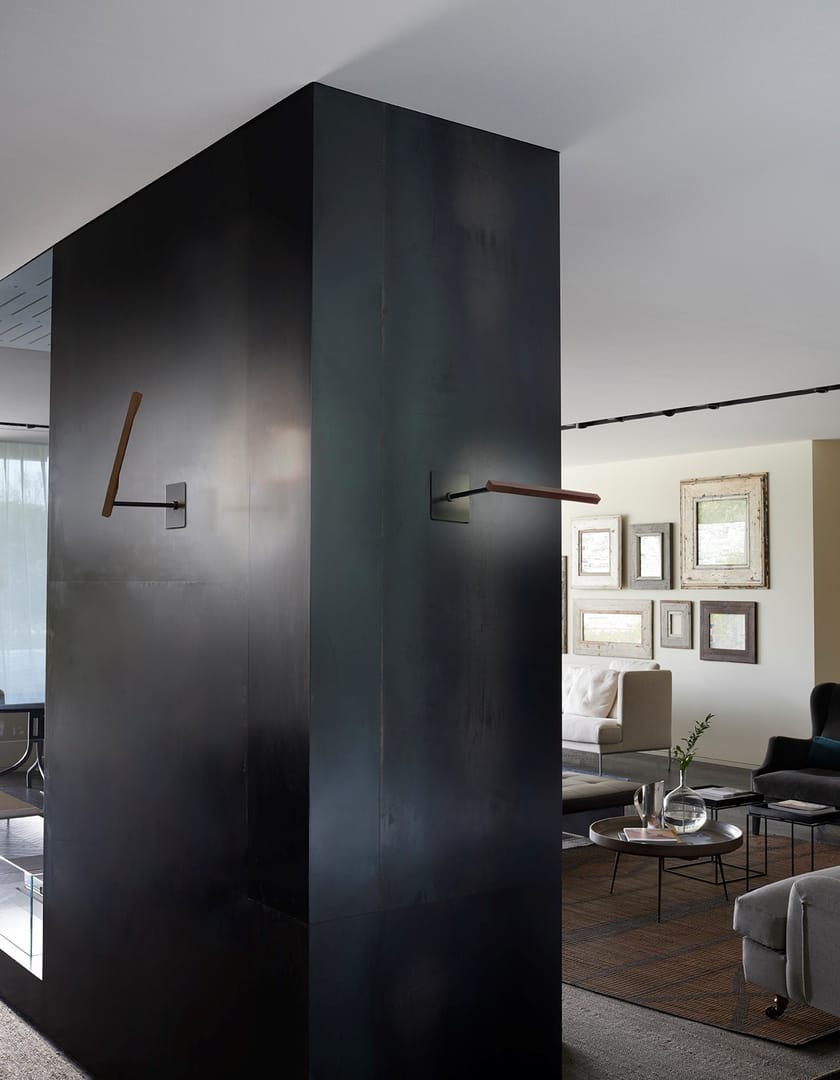 ILO | Wall lamp By Oluce design David Lopez Quincoces