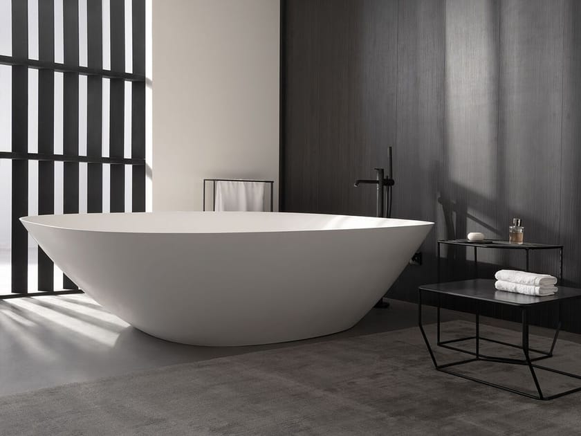 FORMA XL Bathtub By Inbani