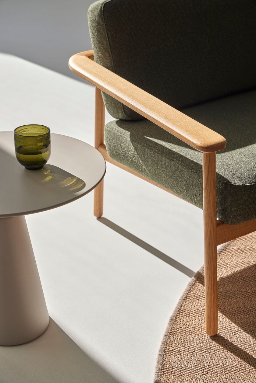 ESSENS OCCASIONAL Table base By INCLASS