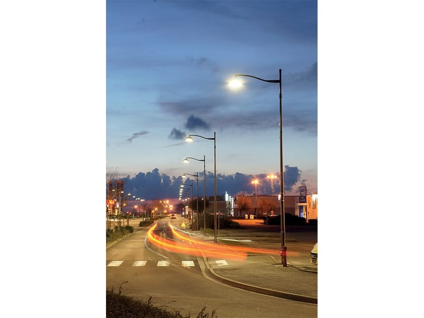 Farola LED de metal INDICE CONIC By GHM-ECLATEC