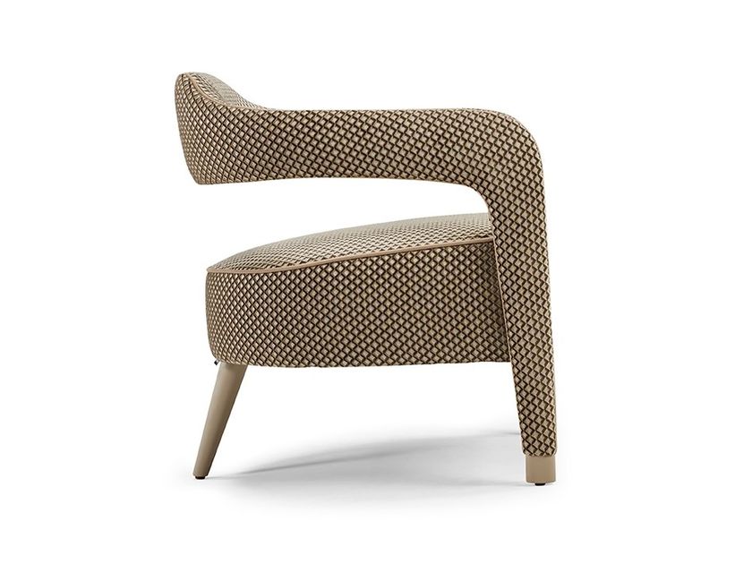 INVICTA | Easy chair By Casa Magna
