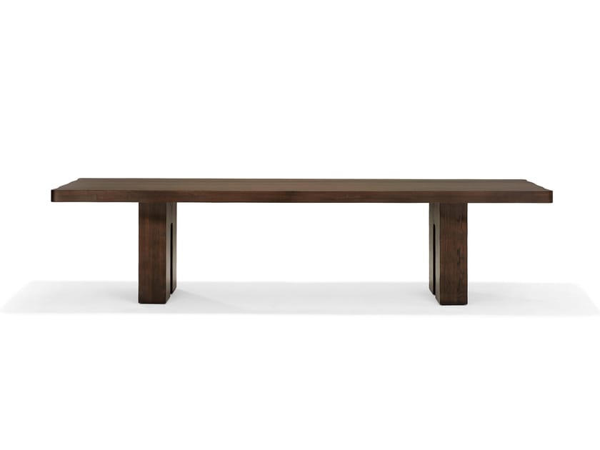 IWA | Table By Linteloo design Roderick Vos