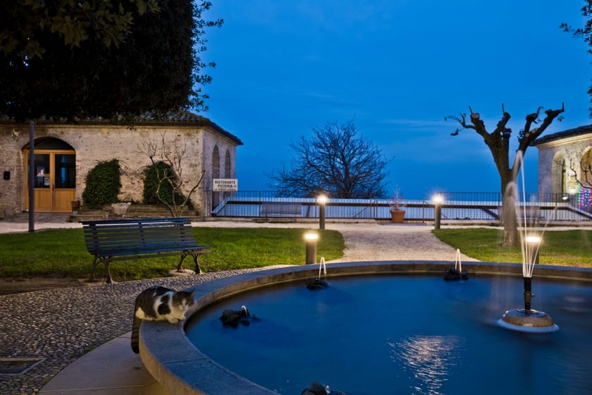 LED die cast aluminium bollard light IWAY iWay Collection By iGuzzini ...