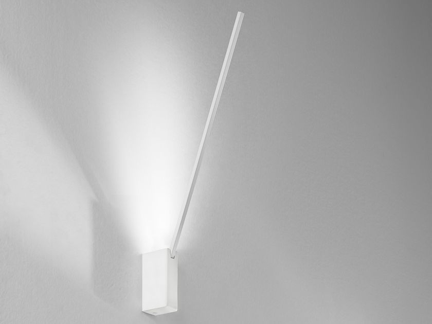 SPILLO Wall lamp By Icone
