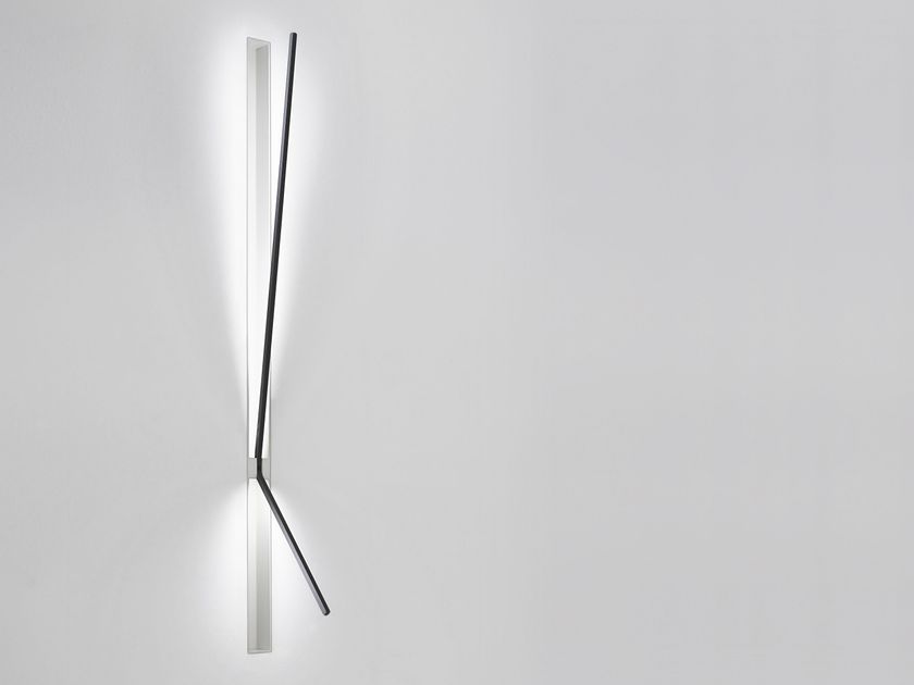SPILLO Wall lamp By Icone