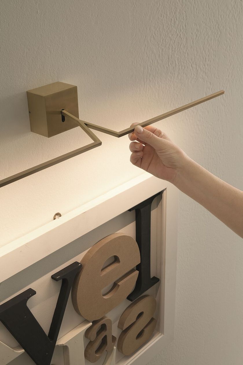 YPSILON Wall lamp By Icone