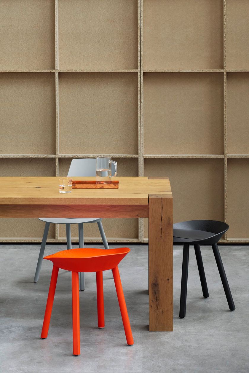 E15 - BIGFOOT™ Table By In Stock