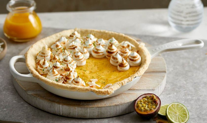 LE CREUSET - EVOLUTION 23 Meringue Cast iron pan By In Stock