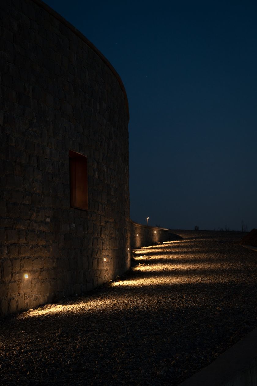 LINEA LIGHT GROUP - QUARA Steplight By In Stock