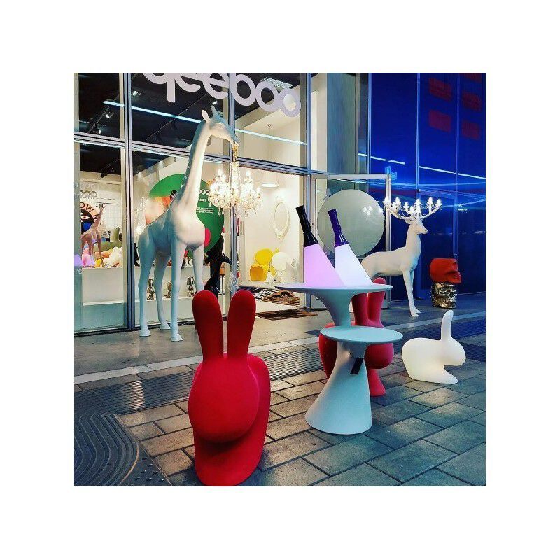 QEEBOO - RABBIT CHAIR RED Sedia da giardino in polietilene By In Stock ...
