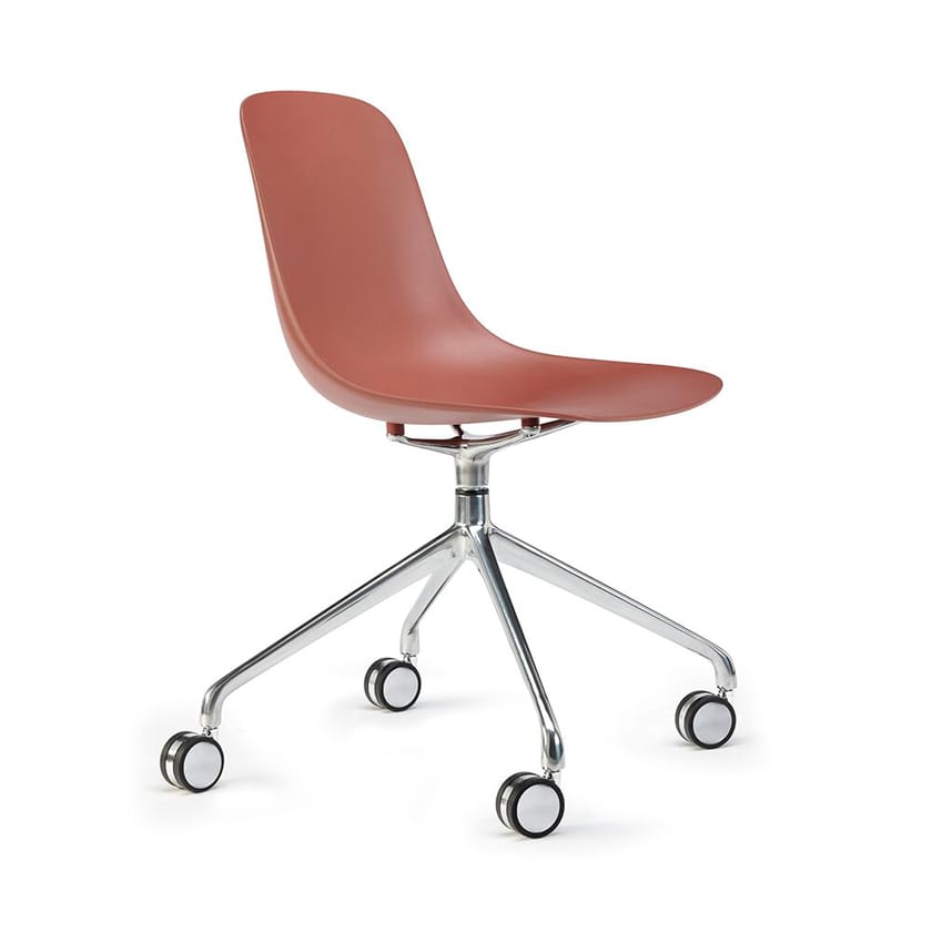 PURE LOOP MONO SWIVEL WITH CASTORS Swivel with 4-spoke base ...