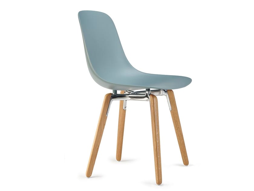PURE LOOP MONO WOODEN LEGS Polypropylene chair By Infiniti