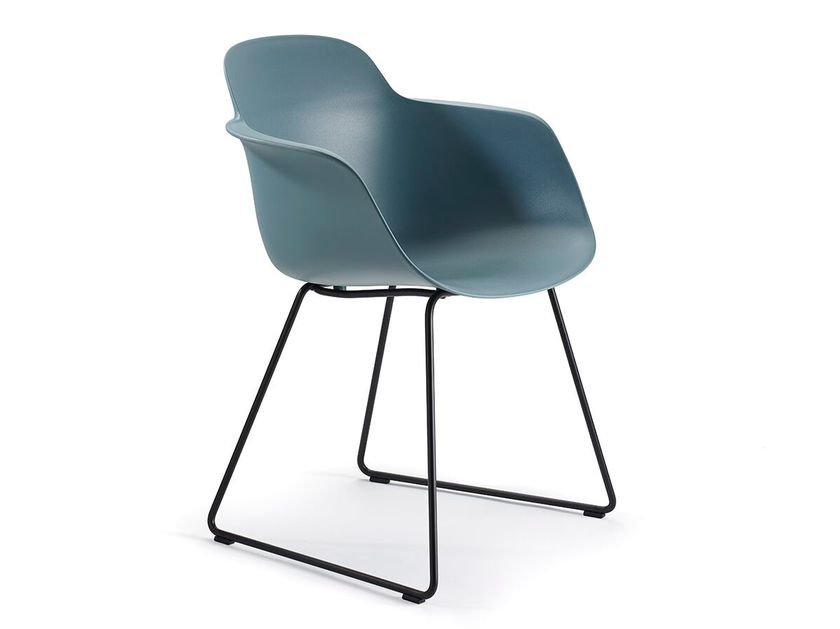 SICLA SLED Sled base polypropylene chair with armrests By Infiniti